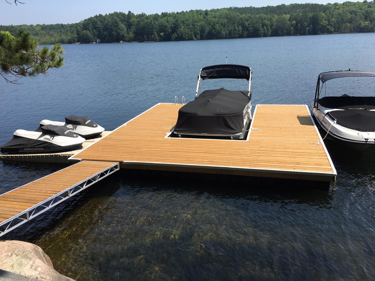 Pre owned 2021 ShoreMaster Jet Ski Dock ShorePort In Apsley pre-owned-2021-shoremaster-jet-ski-dock-shoreport-in-apsley