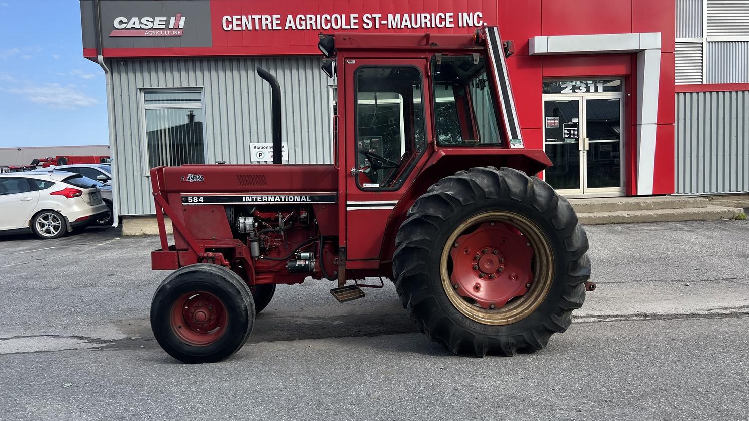 International Harvester 584 1983